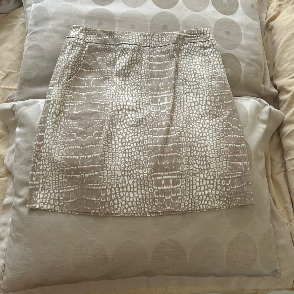 New Valerie Bertinelli Python Skirt Size 4 - Gem